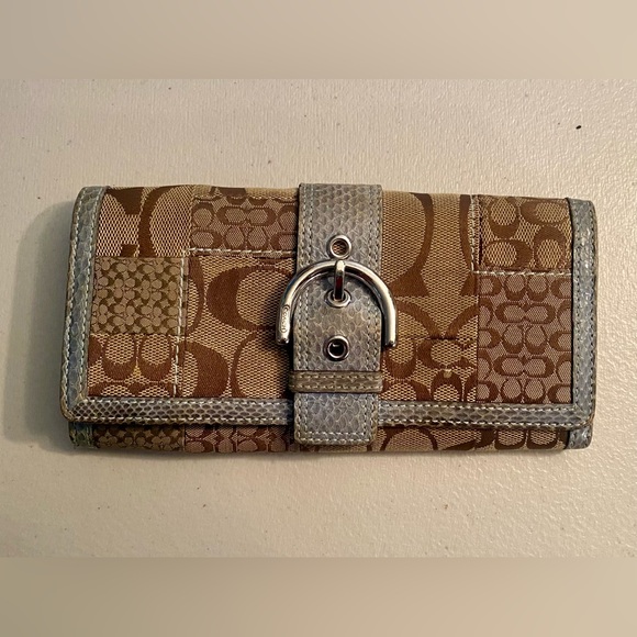 Coach | Bags | Coach Signature Trifold Wallet Wcheckbook | Poshmark